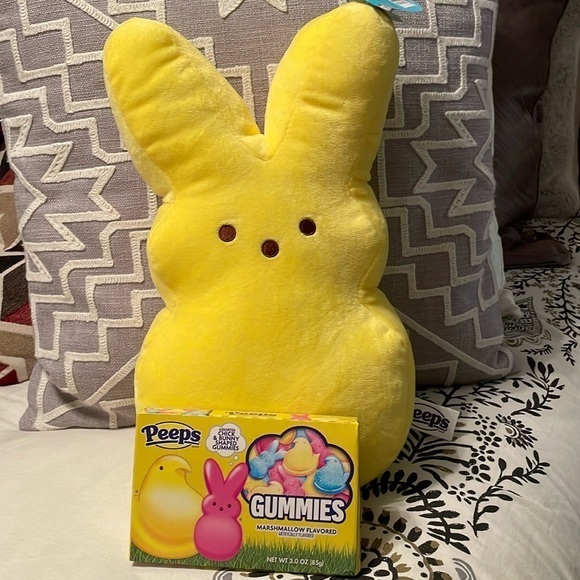 Peeps | Toys | Peeps Yellow 5 Bunny Plush Assorted Peeps Gummies | Poshmark